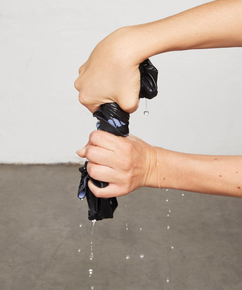 Period Seamfree Full Brief - Heavy Overnight in Black | Modibodi ...